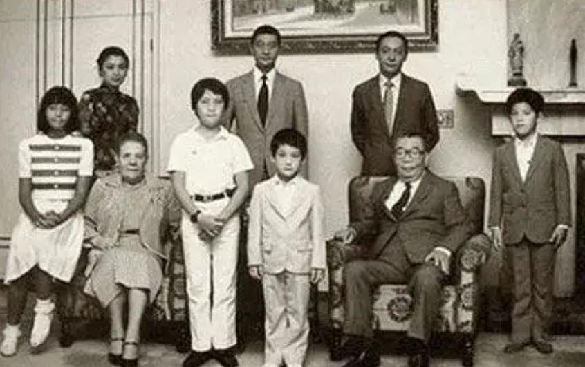 Jiang Youbai, the fourth generation of the Jiang family: Your son's ...