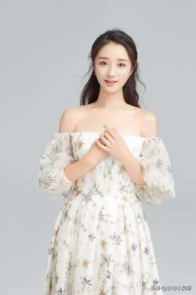 Share pictures - beautiful beauty Xiao Yan - iNEWS