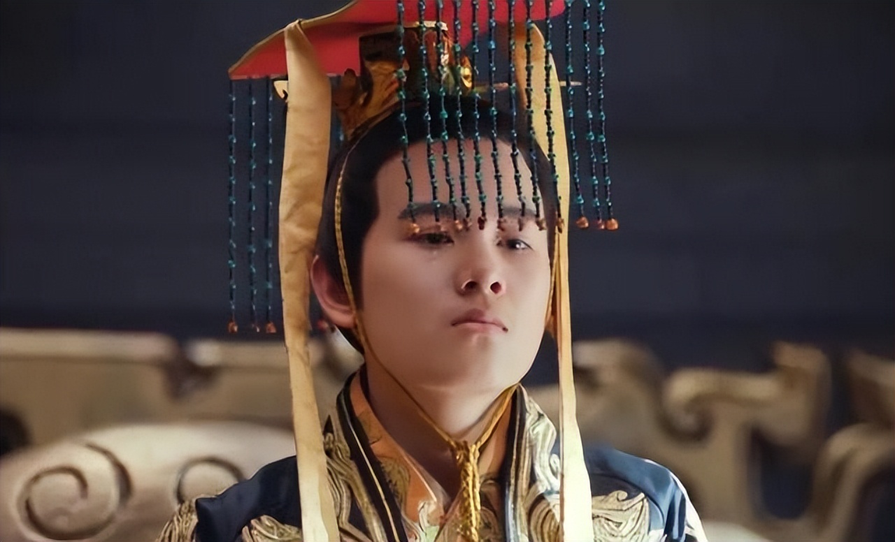 Why did the three emperors at the end of the Han Dynasty have no ...