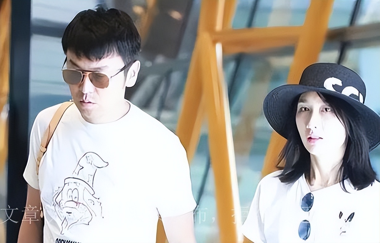 Lei Jiayin was stripped of her pants at the age of 40, and her character as a doting wife was ...