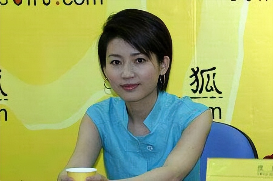 Wang Xiaoya: Married to love for the first time, married to happiness for the second time, a ...