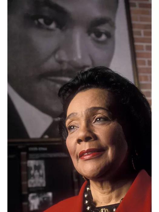 10 Famous Mothers Abroad - iNEWS