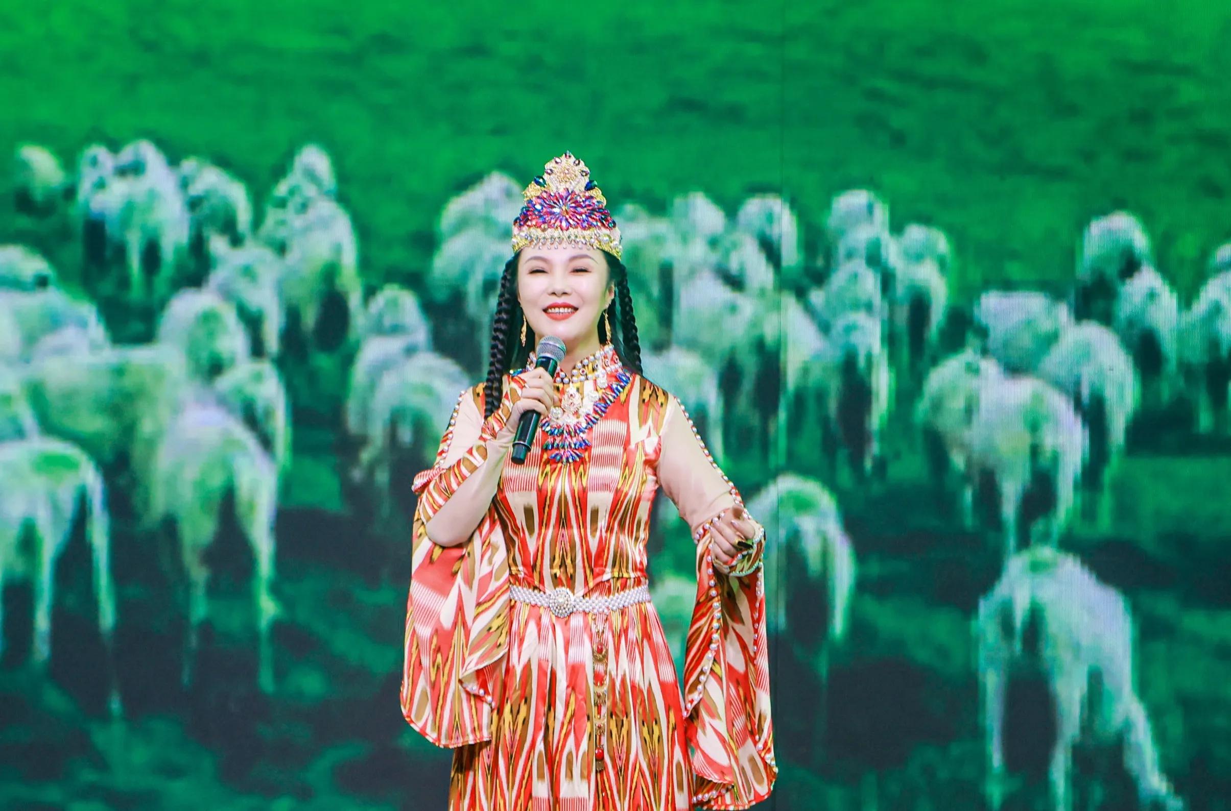 Famous singer Ma Xiaowei was invited to participate in [Red Plums ...