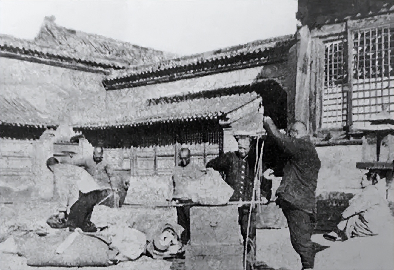 Sun Yaoting, the last eunuch in China, said in his own words: When ...