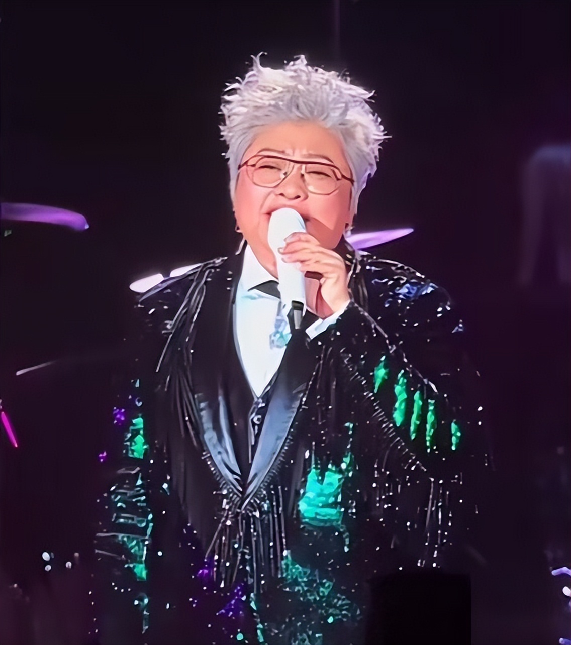 Han Hong's concert style sparked heated discussions, grandma's gray ...