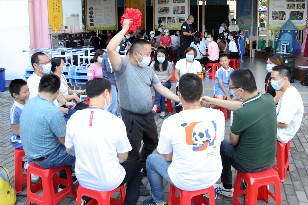 Spark tree family education makes bear children transform successfully ...