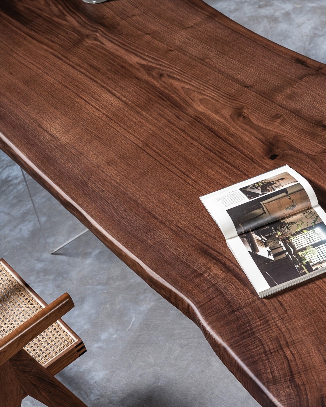 Find a good-looking table, and the decoration depends on it - iNEWS