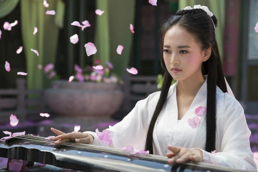 Feng Yue, famous actor - iNEWS