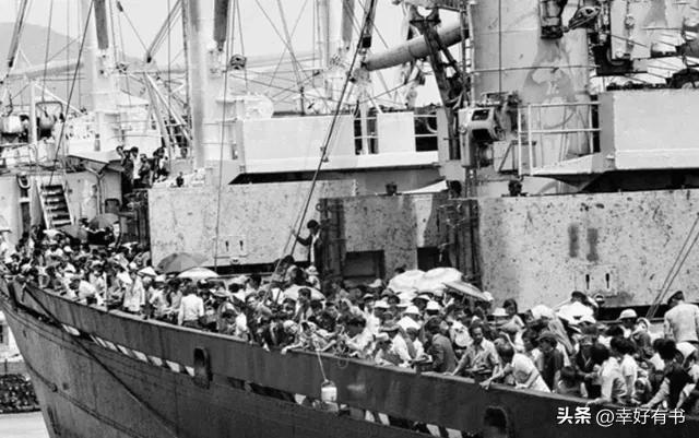 In 1975, pro-Americans who fled Vietnam, a group of cameras took ...