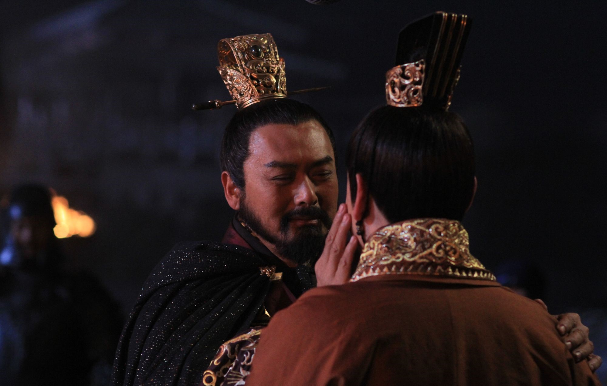 Cao Cao killed Kong Rong, led his troops to march south to Jingzhou ...