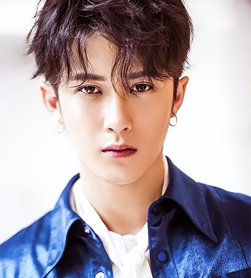 The leader said that the little peanuts in the fire circle: Tan Jianci ...