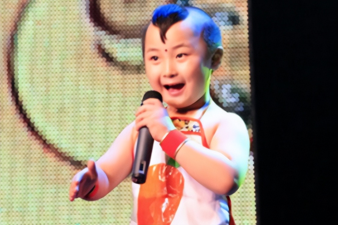 The smashing Deng Minghe: he became famous at the age of 6, died of ...
