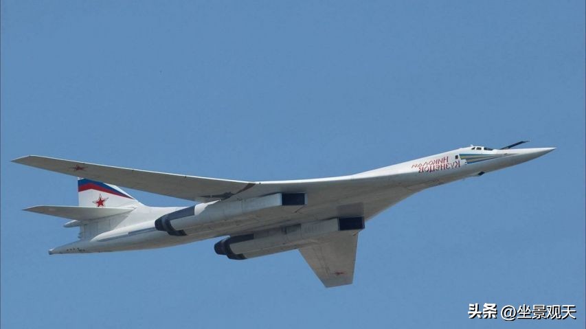 H-6J: The latest missile bomber can fire hundreds of missiles in salvo ...