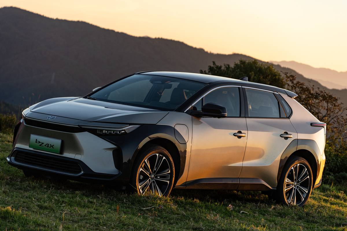 What flavor is the pure electric vehicle bZ4X made by Toyota? - iNEWS