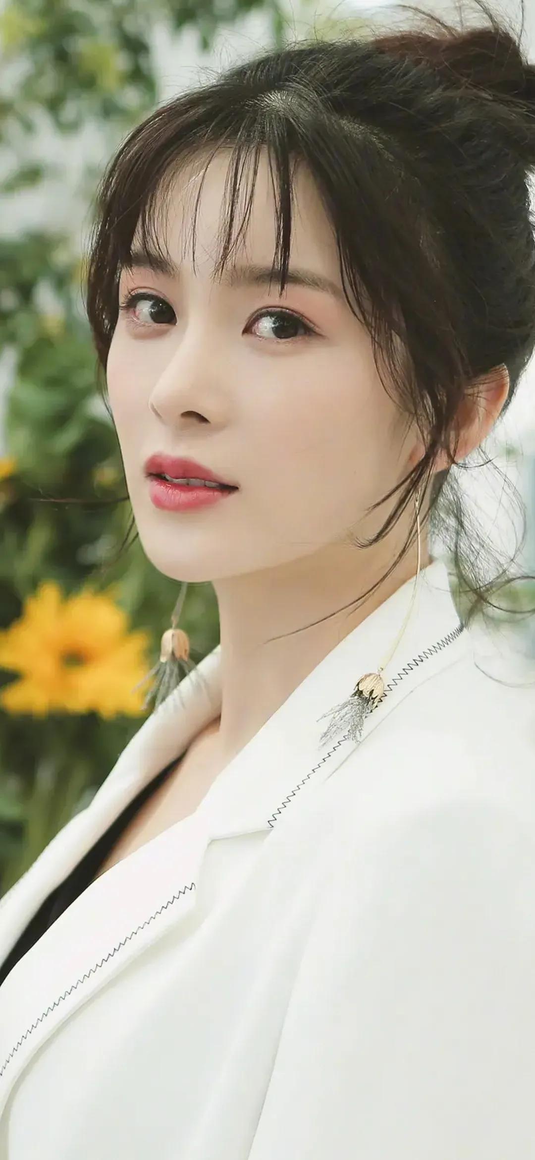 Zhao Han Yingzi's beautiful photos - iNEWS