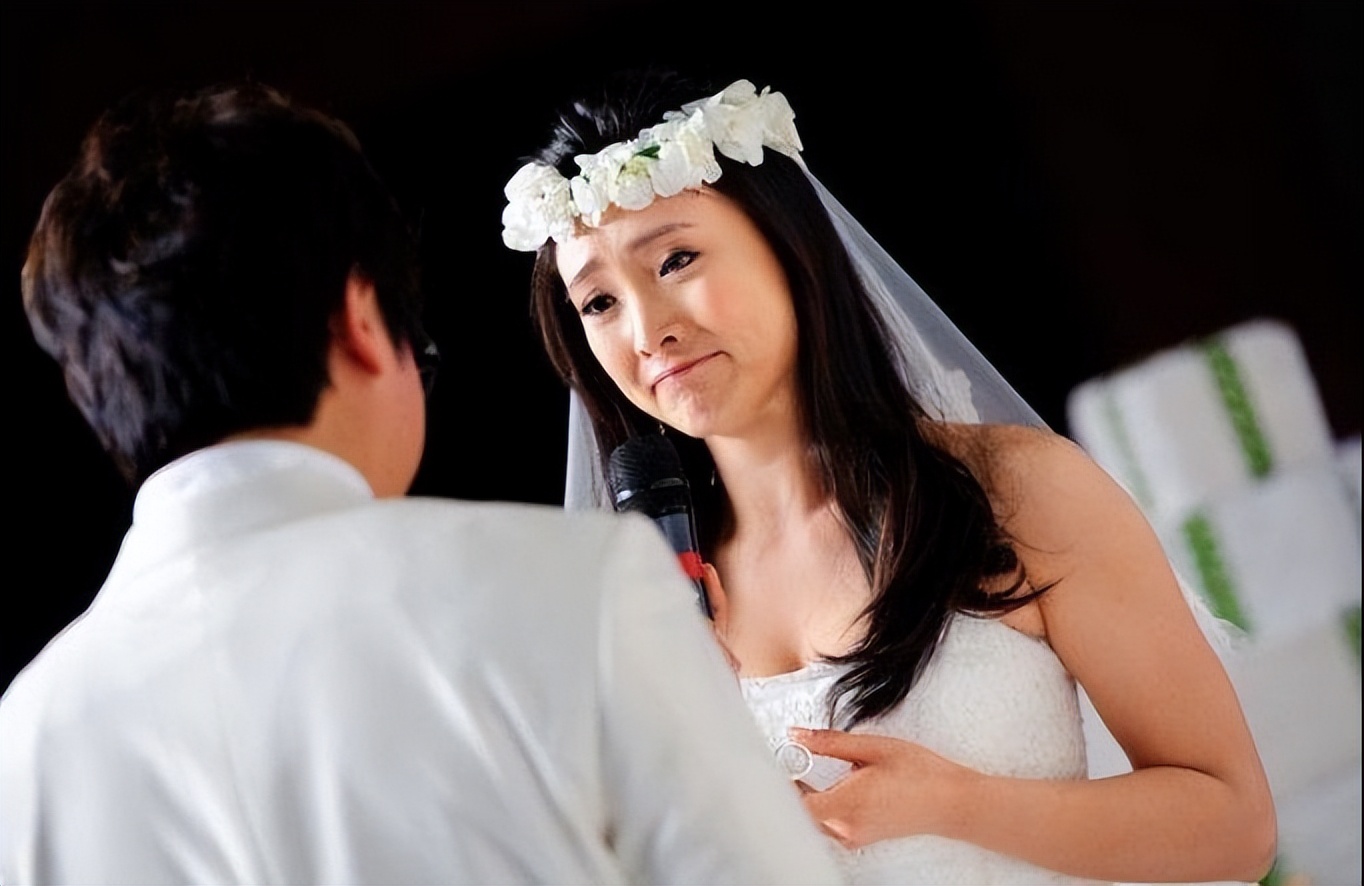 "Husband and wife are birds in the same forest", but sorry, Zhou ...
