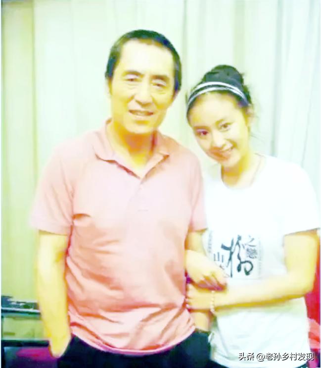 Gao Ye and Zhou Dongyu made the same first movie in their career as ...