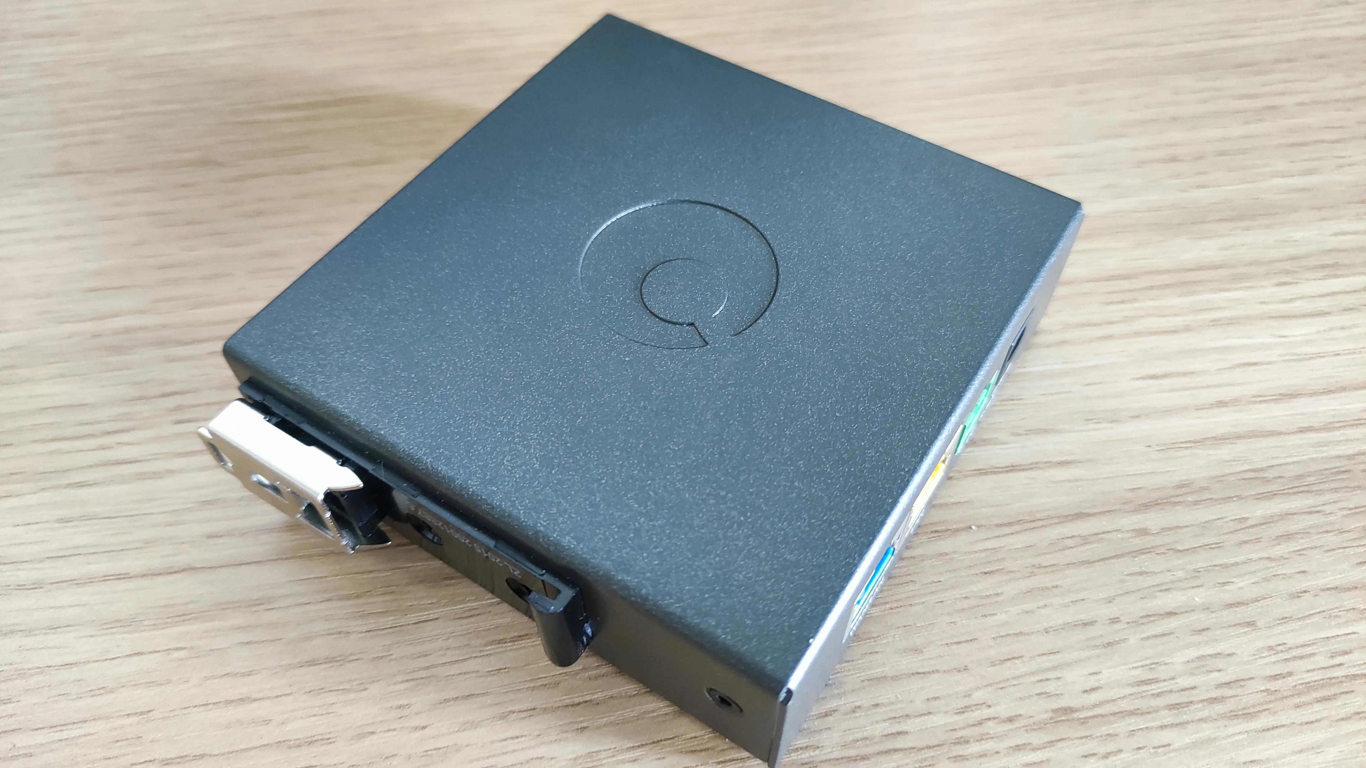 Dandelion R300A router, metal body, safe and stable, guarding your network - iMedia