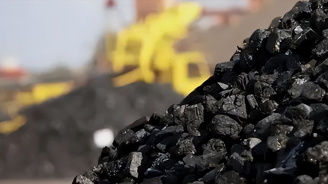 China has discovered a super coal field, which covers an area close to ...