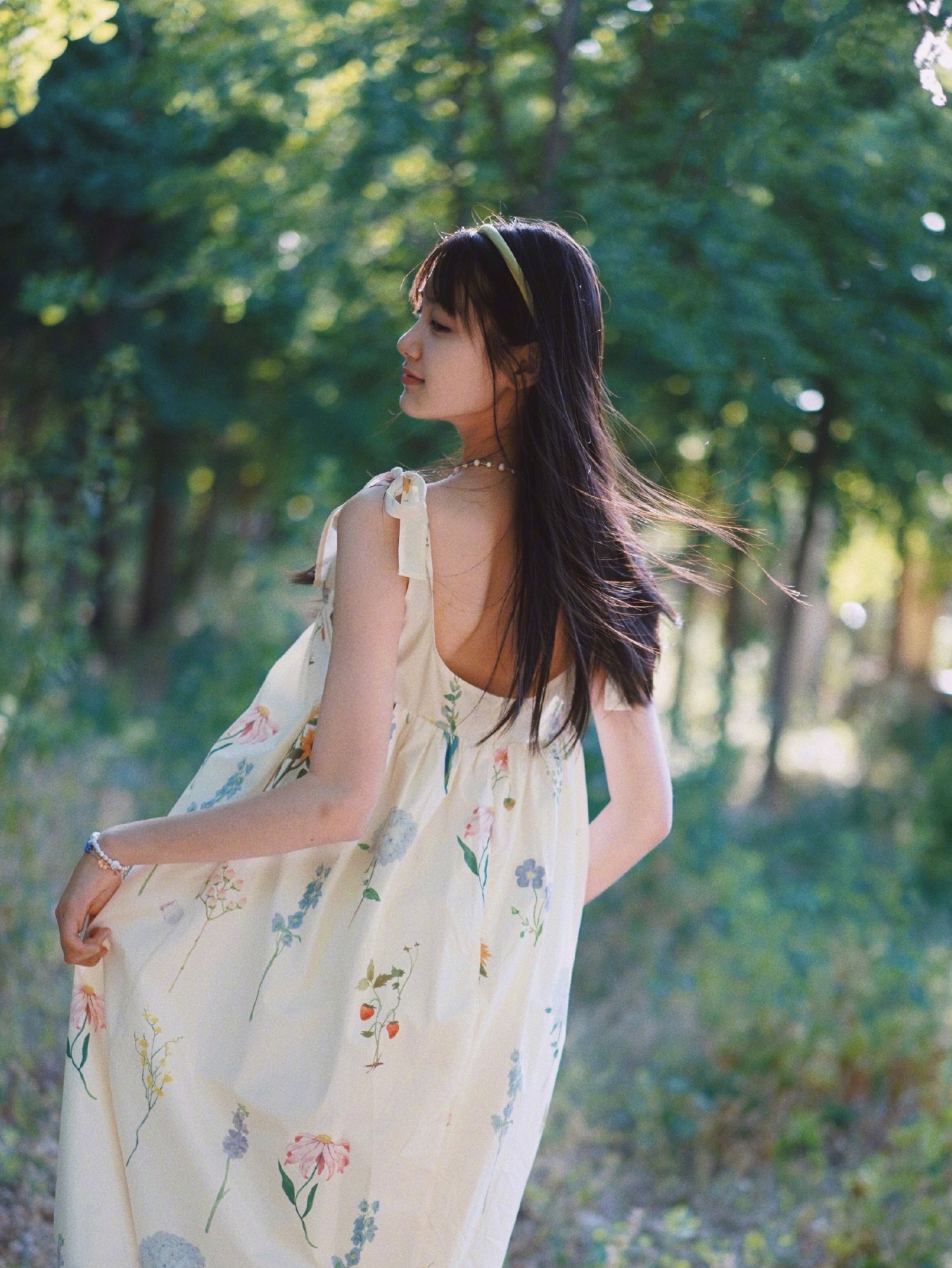 "Little Dragon Girl" Zhang Zimu is like a little fairy wearing a long ...