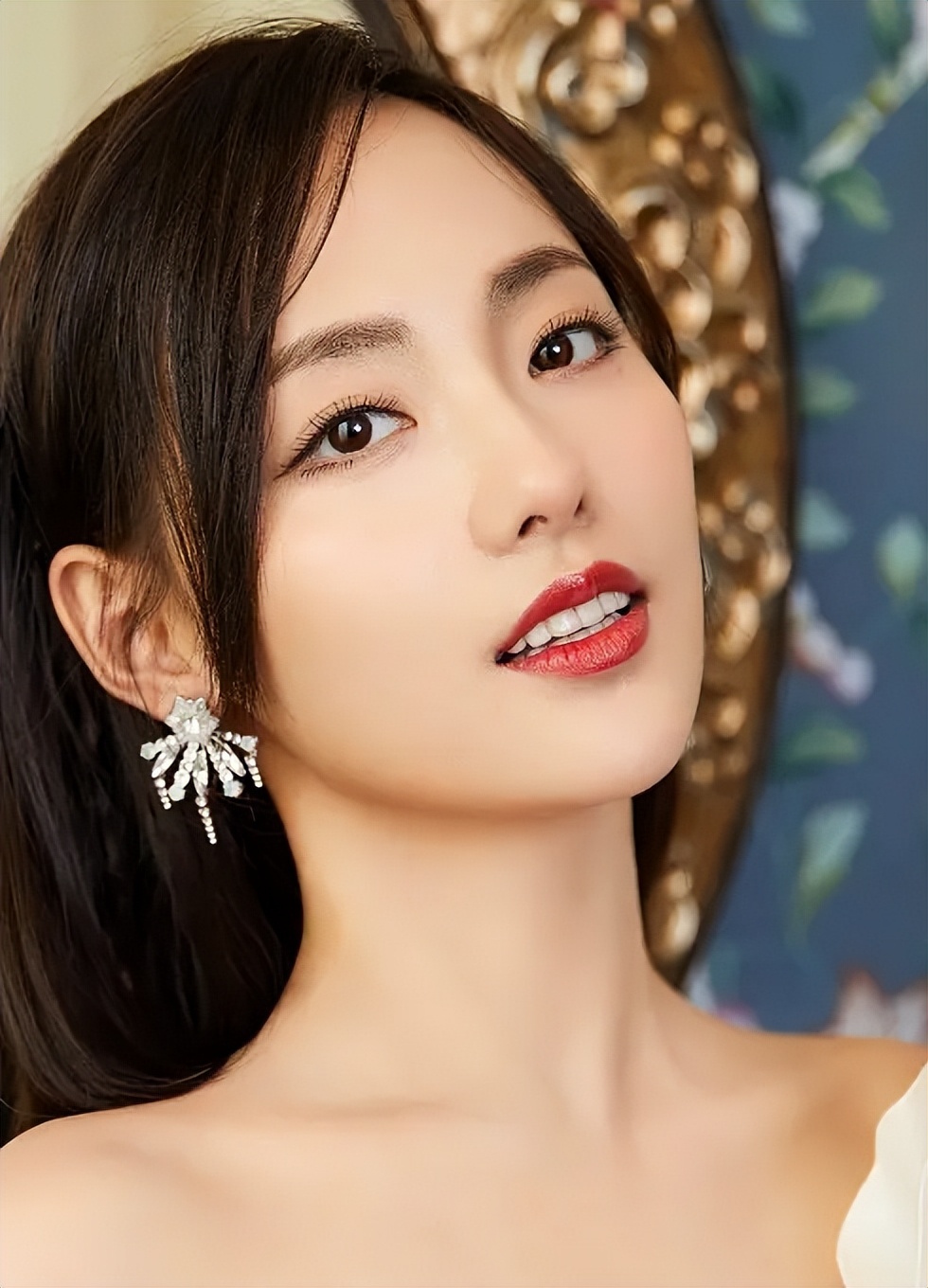 Su Wang: Zhang Jiani's sentence "Affordable to love, let go" has fulfilled the fact that women ...