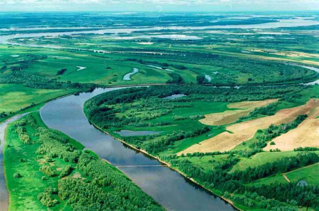 West Siberia Plain - the largest plain in Asia, the flattest plain in ...