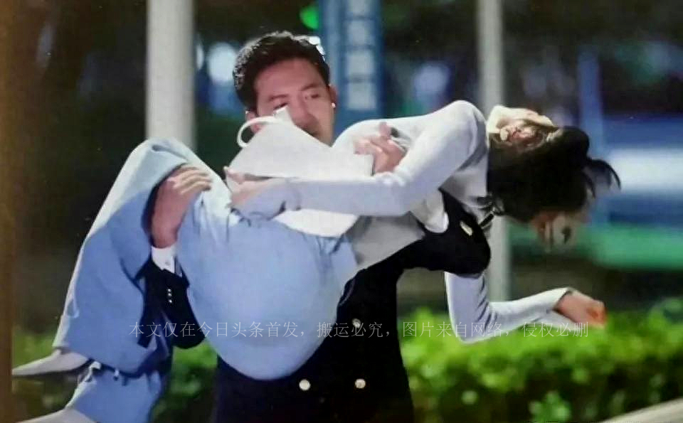 Zhang Yuqi, Gao Weiguang's new drama is on air, and everything you look ...