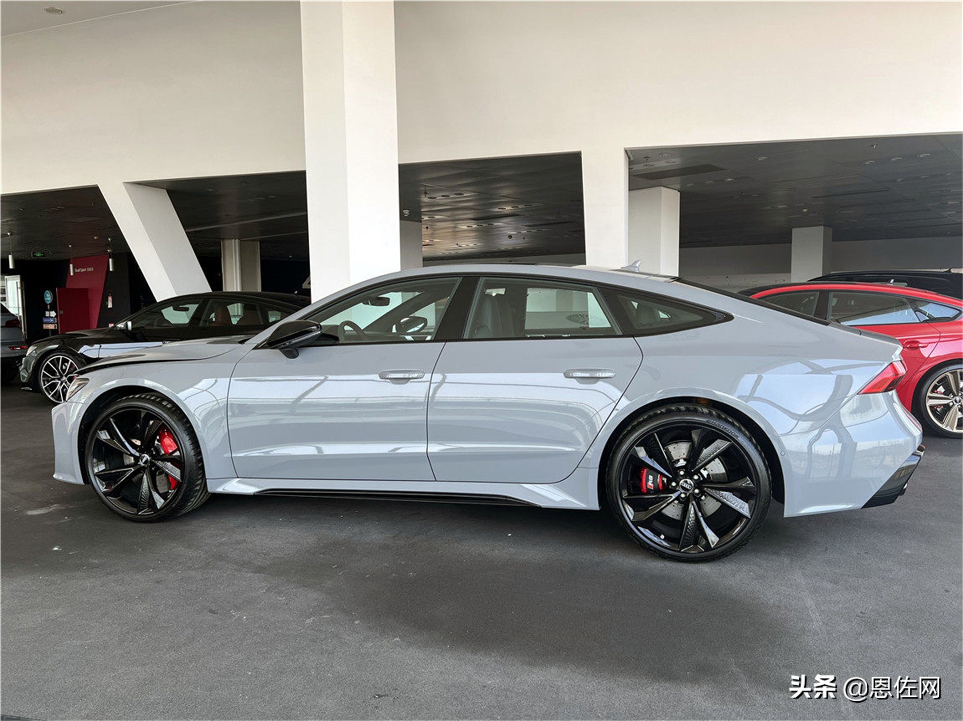 Newly arrived a Nado Grey Audi RS7, the real car is very handsome, and ...