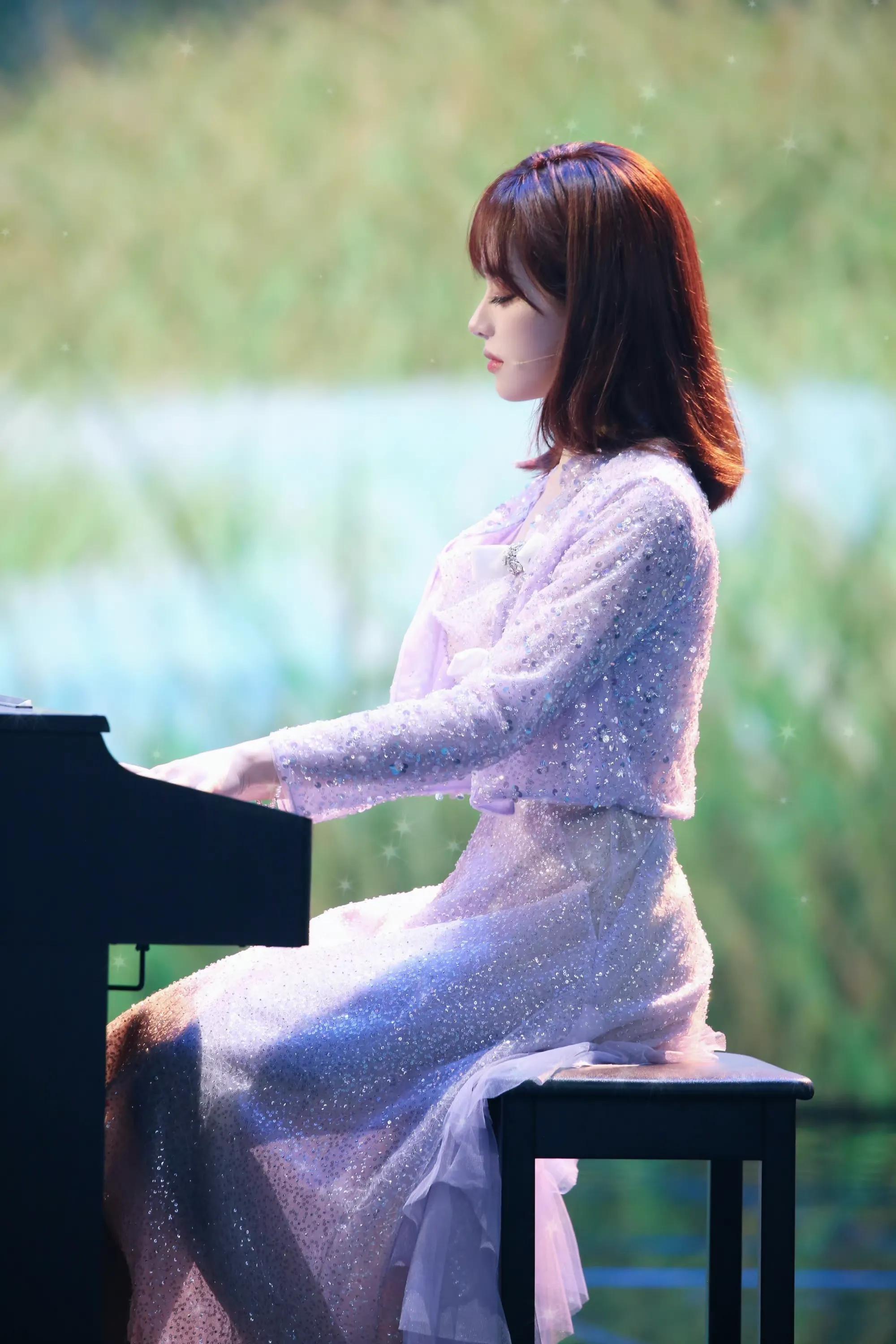 Beautiful picture of Huang Xiaoyun - iMedia