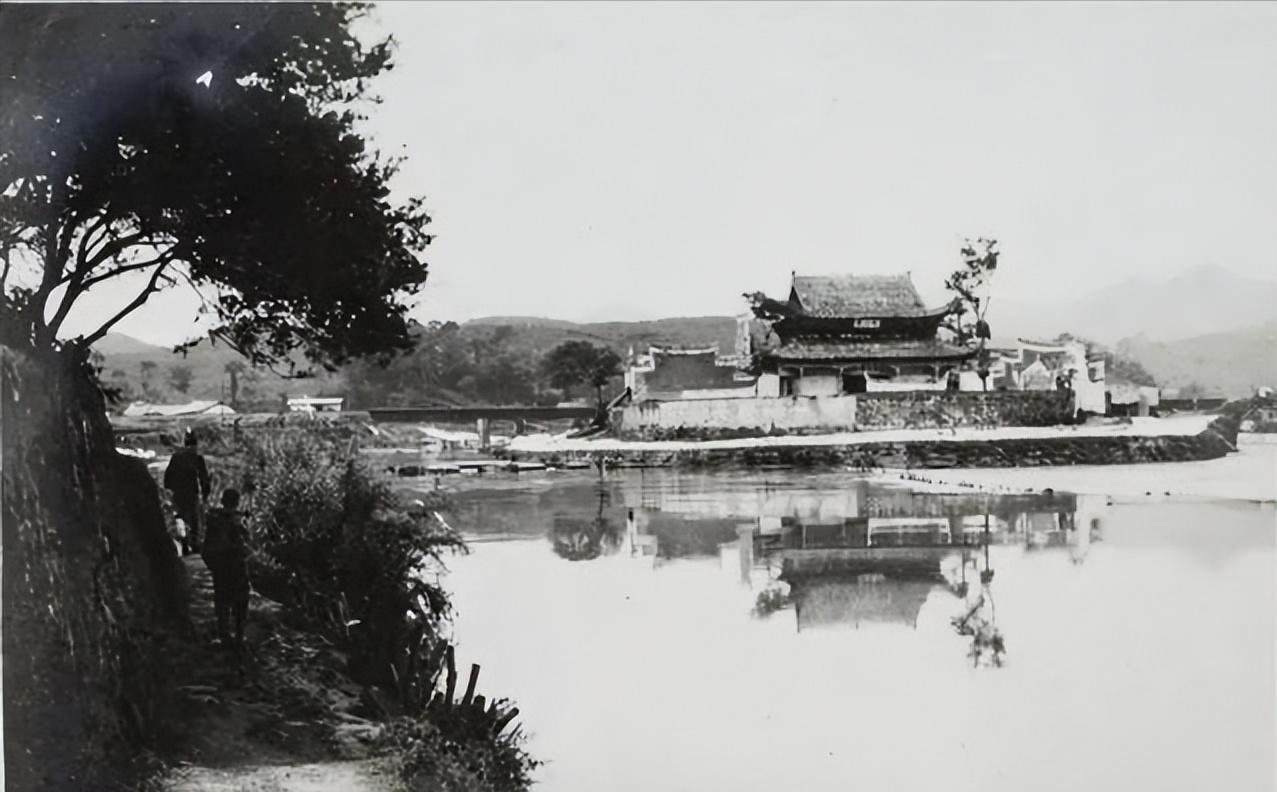These old photos of the ancient city of Pingxiang were actually taken ...