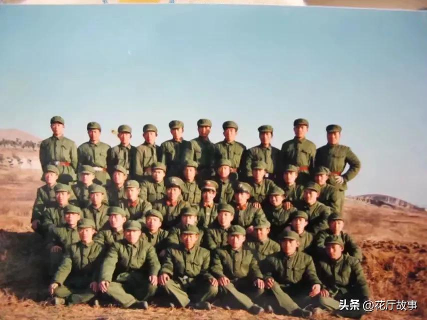 A soldier threw half a steamed bun into the slop bucket, the company ...