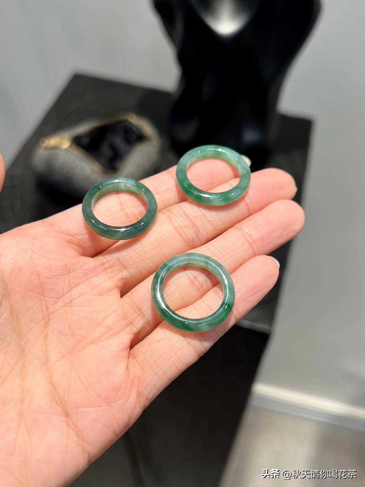 The ring that crosses the eye is like finding the right partner, be ...