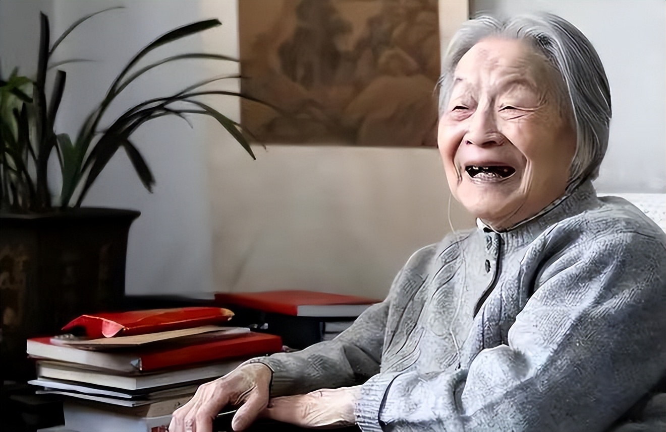 Mr. Yang Jiang: After living 100 years old, I understand three truths ...