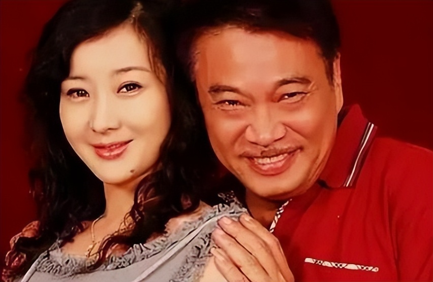 Two years after Wu Mengda died of illness, only after seeing his wife Hou Shanyan's choice did ...