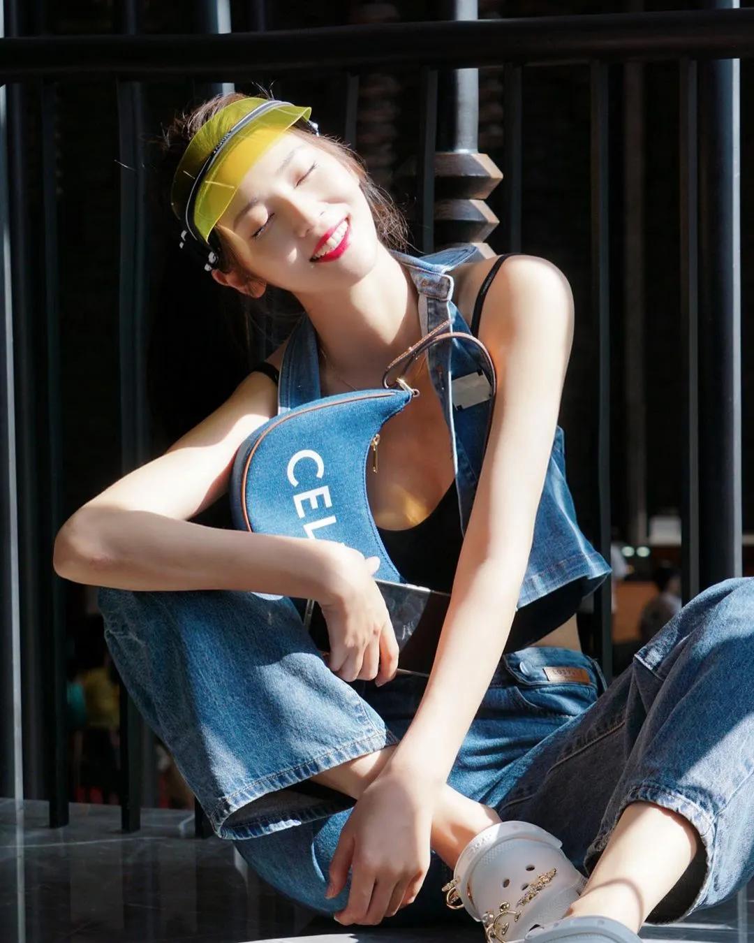 Ma Xinrui has a perfect figure, protruding forward and backward, making ...