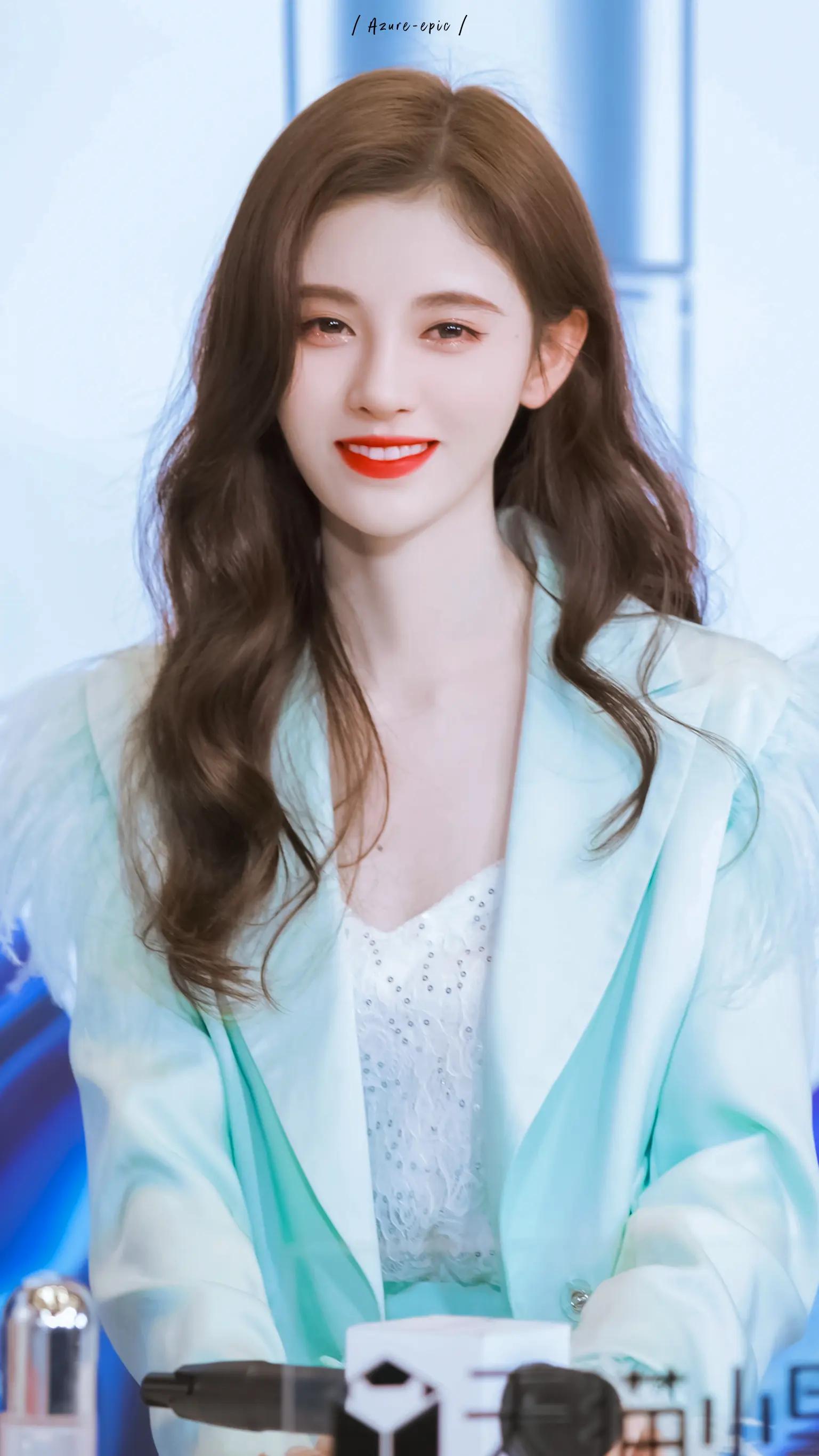 Photos of Ju Jingyi - cute - iNEWS