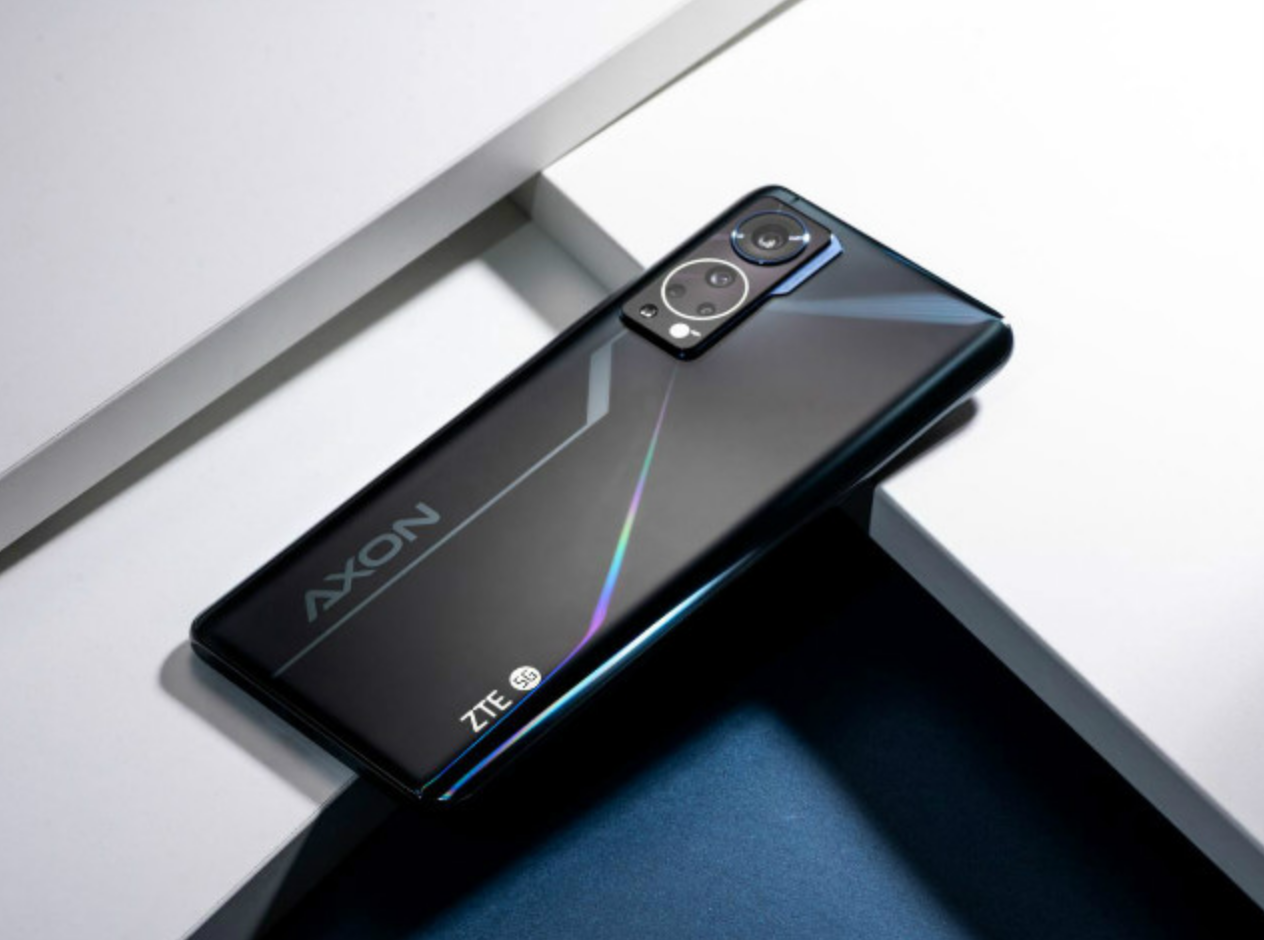 Two mobile phones suitable for business people, the mobile phone ...