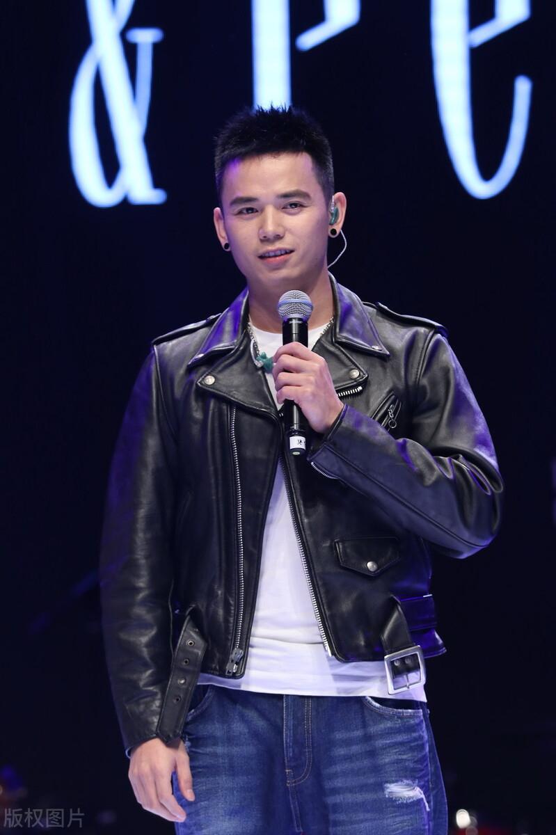 The 36-year-old "Voice of China" singer Zhang Hengyuan passed away. He ...