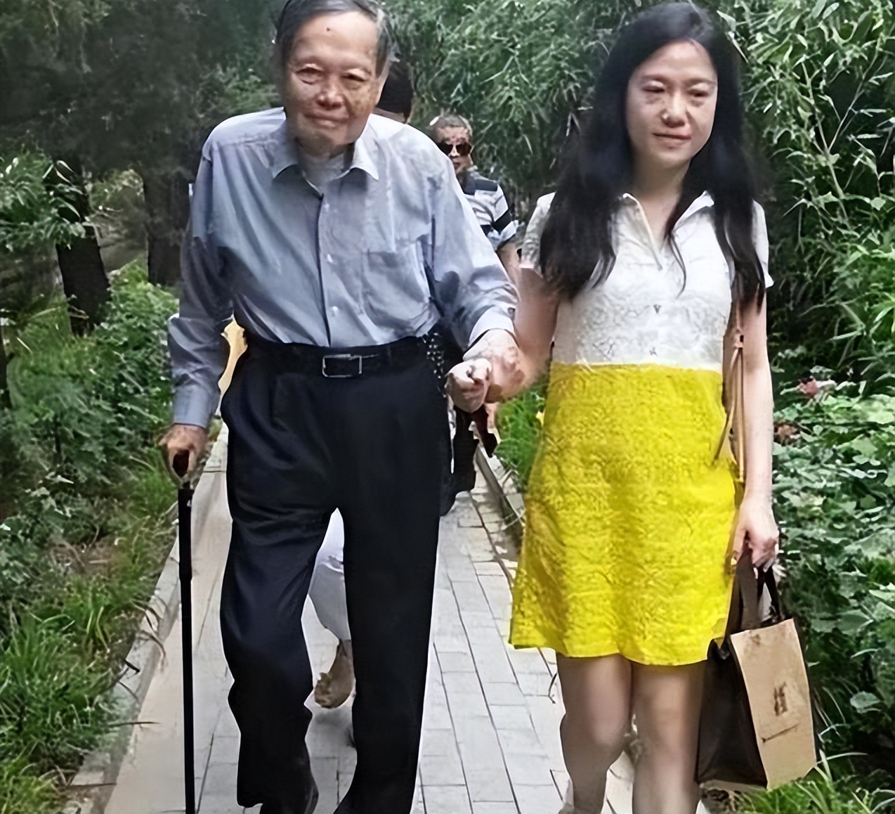 67-year-old Wang Liyun wrote in grief late at night: Good boy, you have ...