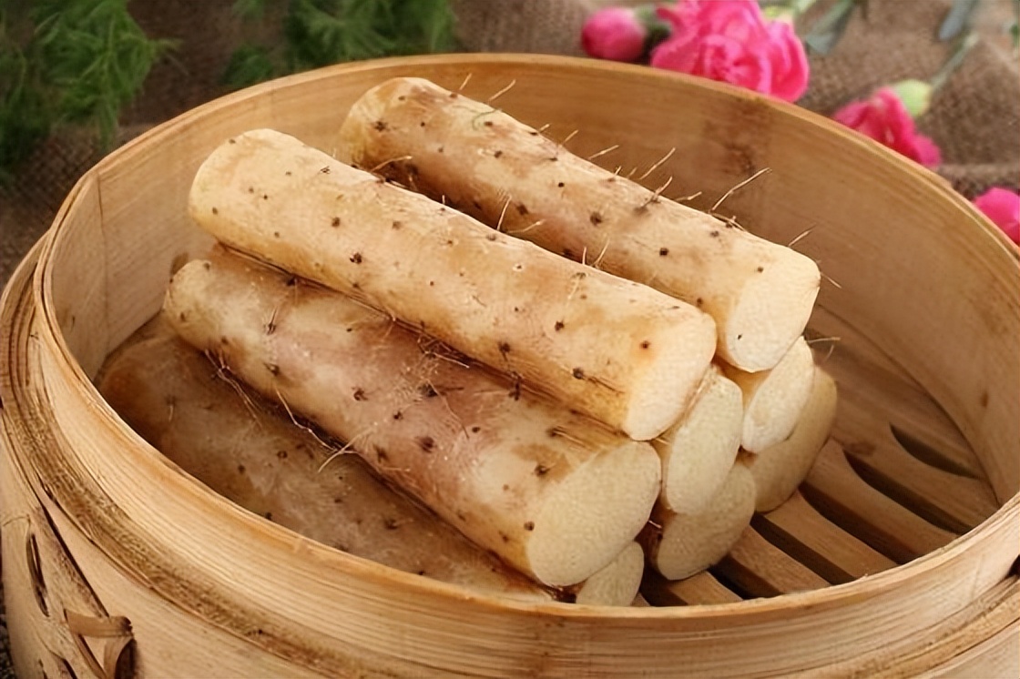 Put the yam in the pot and steam it for 5 minutes, it's so powerful, it ...