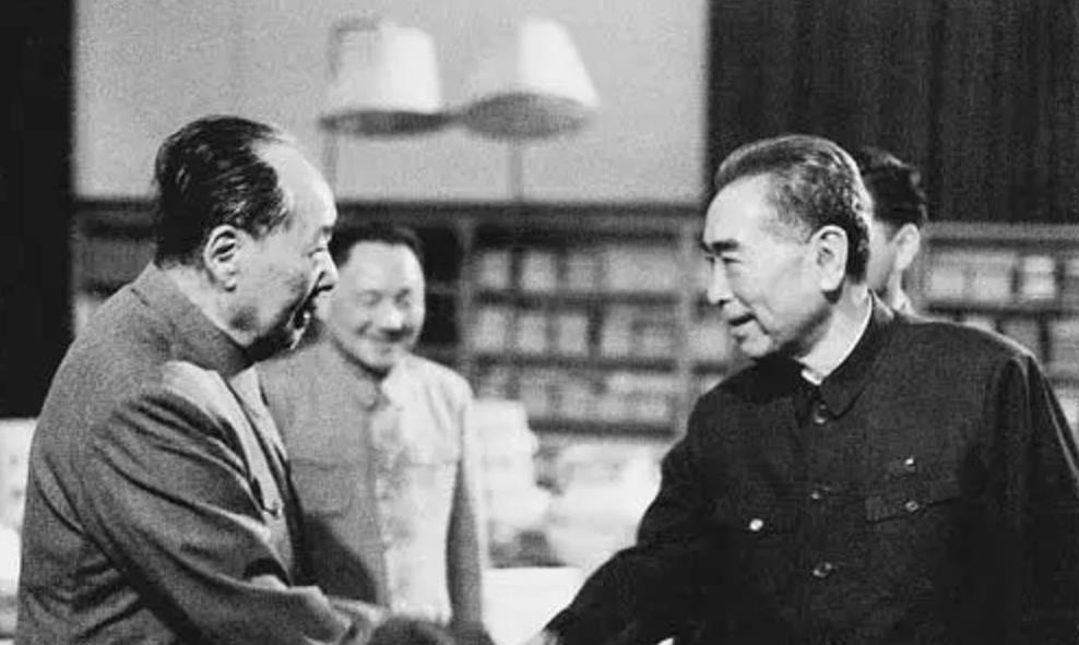 In 1975, Li Xiannian and Ye Jianying "three-chapter agreement", goodbye ...
