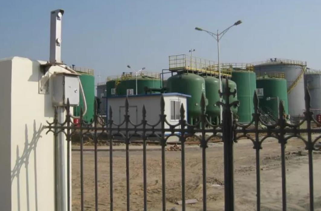 The dangerous goods tank area is a high-risk area, and outsiders are ...