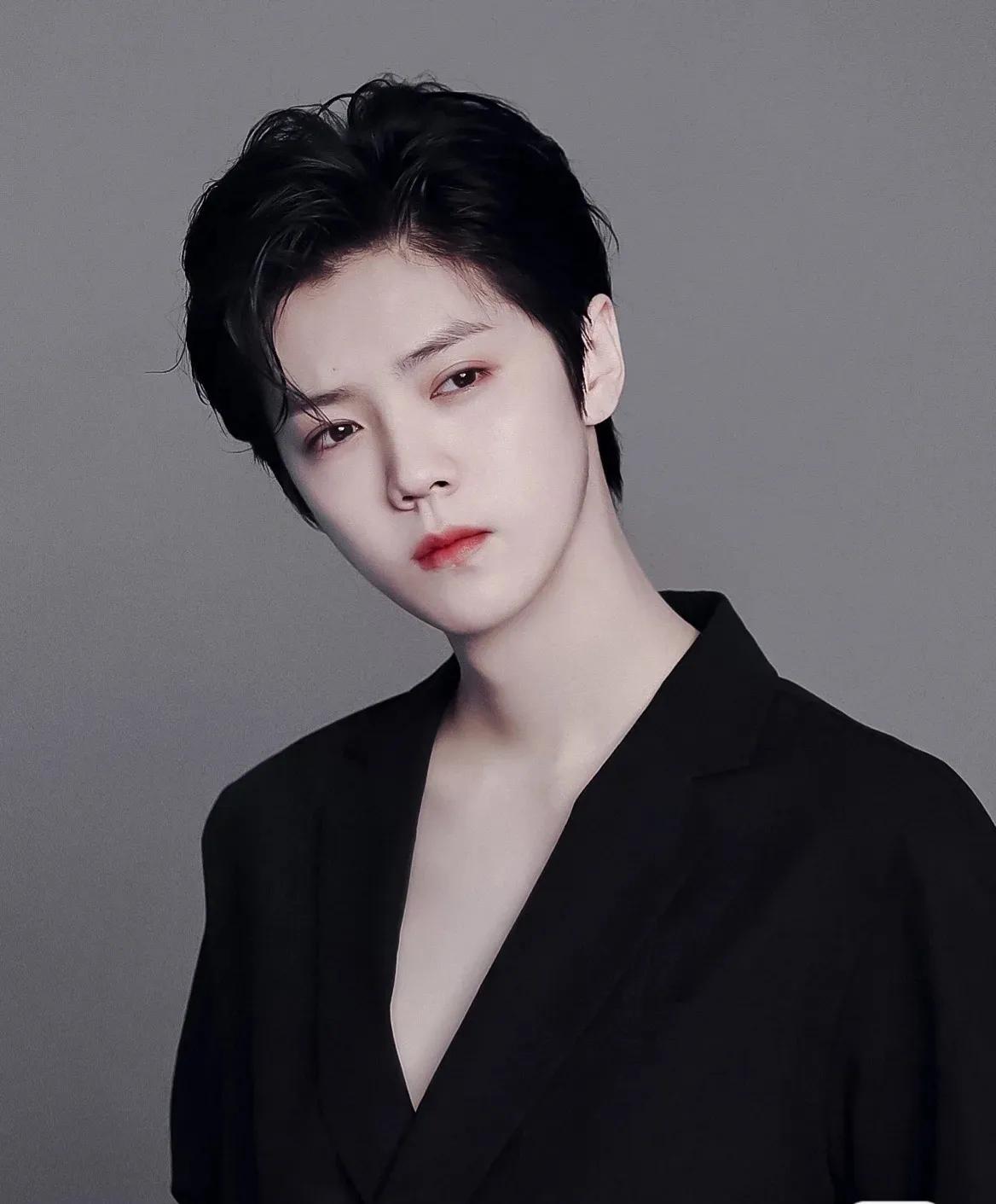 Issue 23‖ Lu Han - iMedia