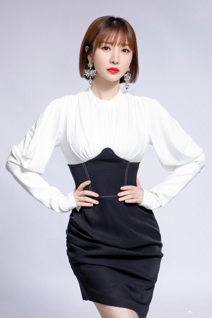 Liu Yan (actor, singer, host) - iNEWS