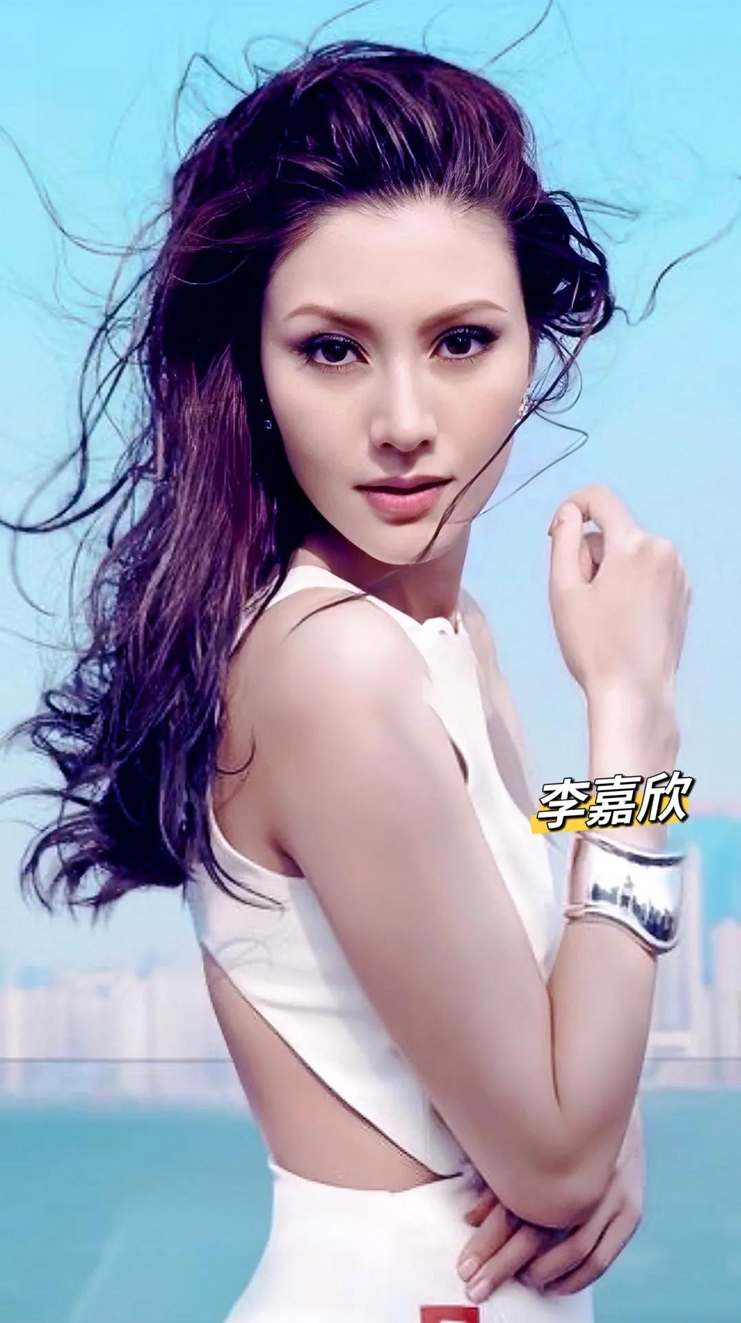 Nostalgic photos of Li Jiaxin 20 - iMedia