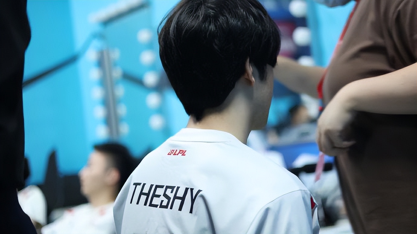 WBG lost 1-2 to BLG, TheShy made a key mistake and ruined the good game, and was directly ...