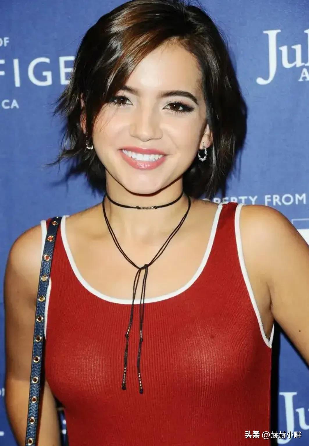 Beautiful and cool Isabella Monet in Transformers The Last Knight - iMedia