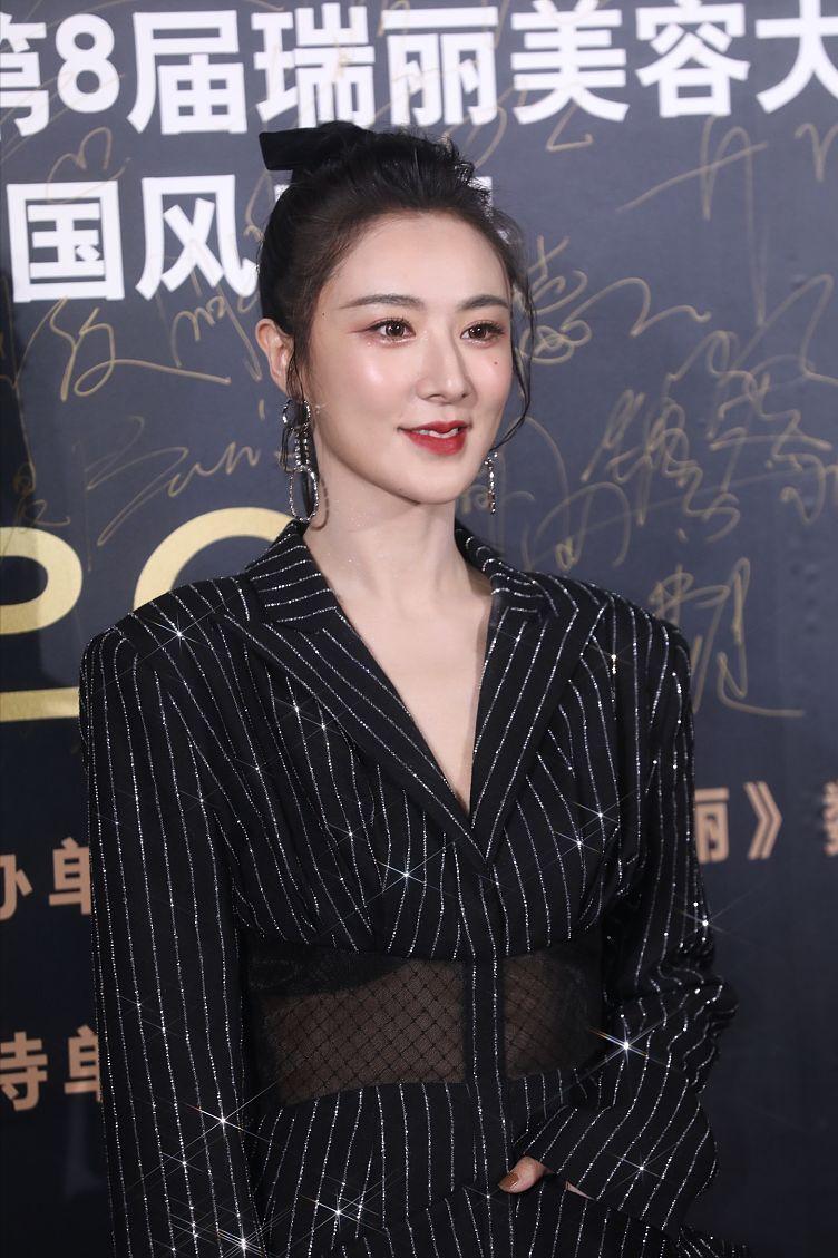 Who is Weiya? Why is she so hot? Controversial? - iMedia