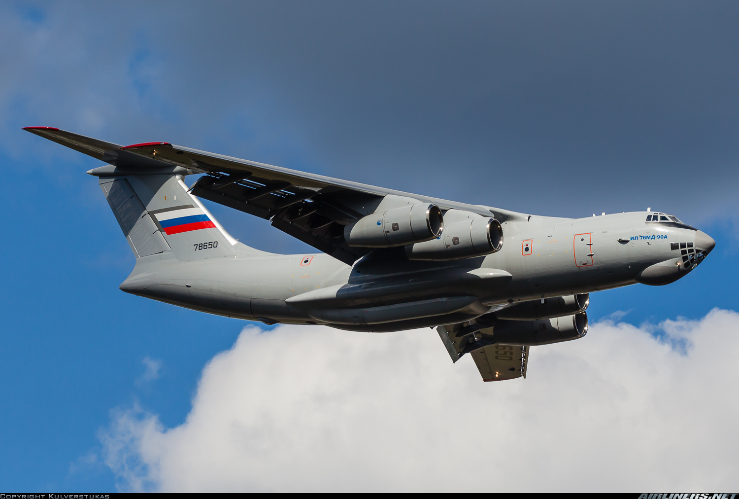Russia plans to receive 10 military aircraft this year - iMedia