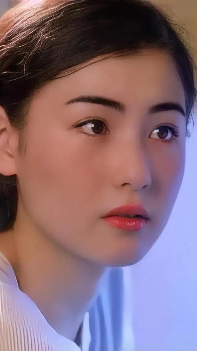 Cecilia Cheung at the peak of her appearance - iNEWS